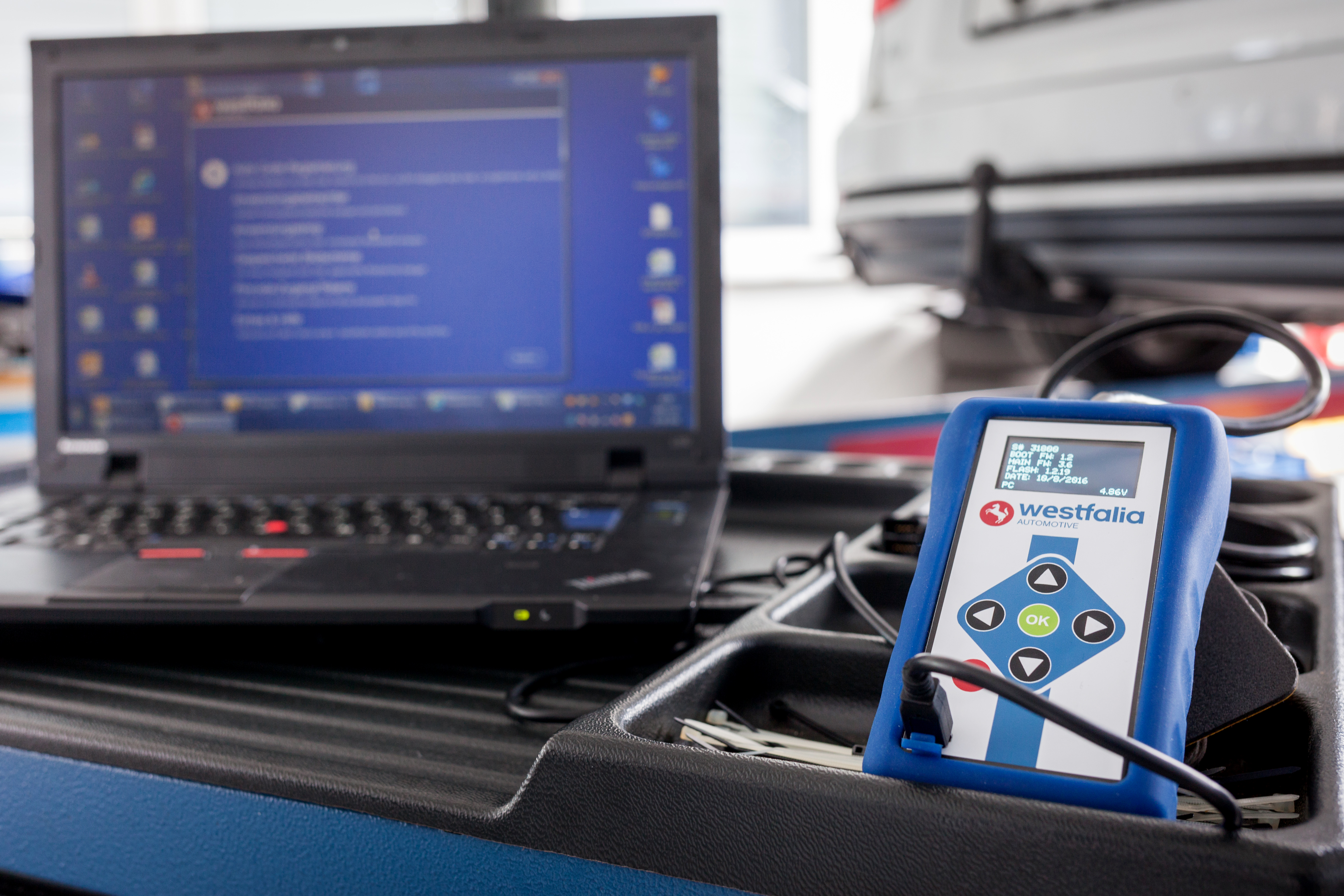 Trekhaak eenvoudig coderen met Autocode Mini