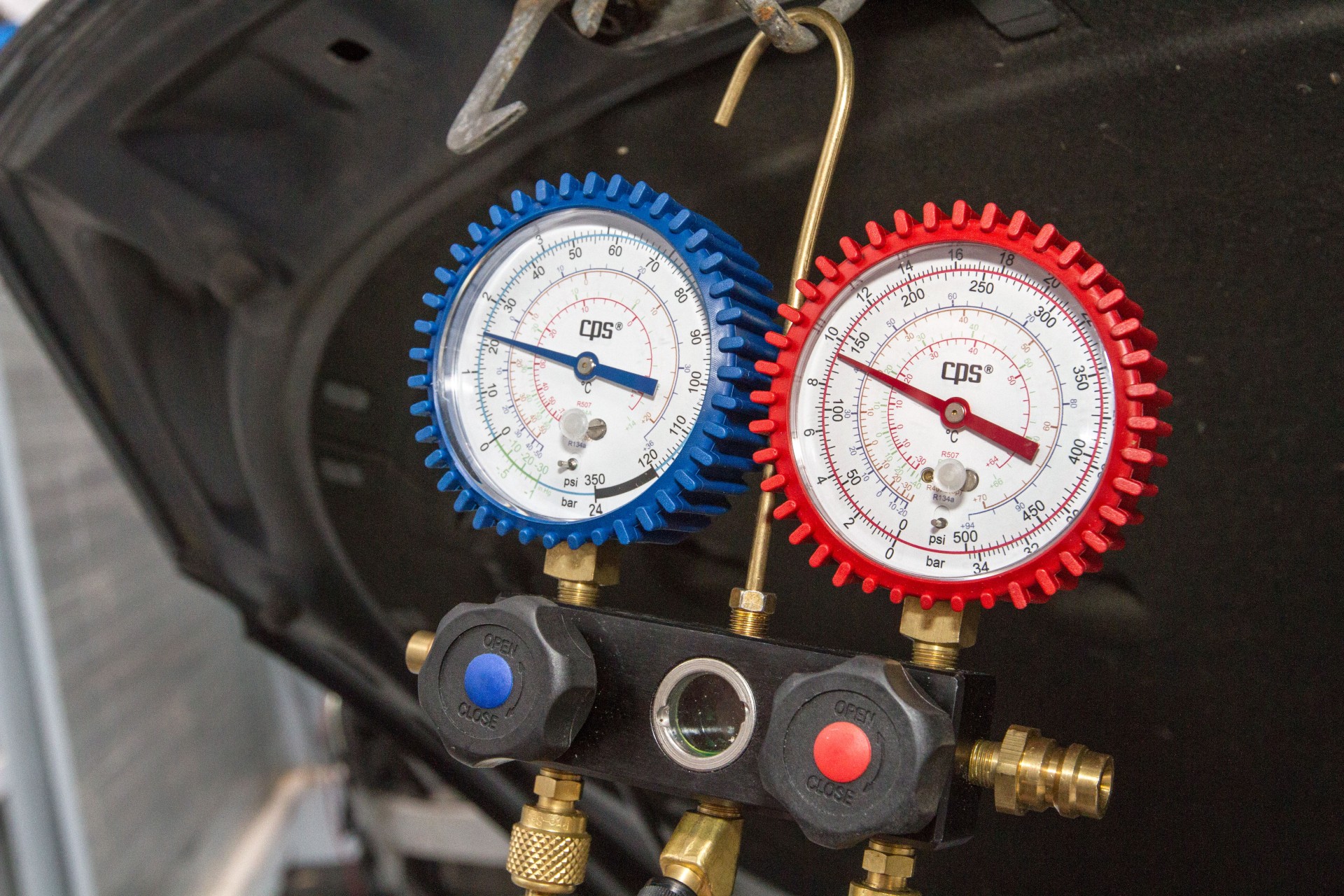 Stap voor stap: airco-drukken en temperaturen meten