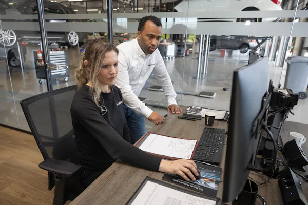 Nieuw pand, nieuwe werkwijze: zo werkt Van Mossel Mercedes-Benz Rotterdam