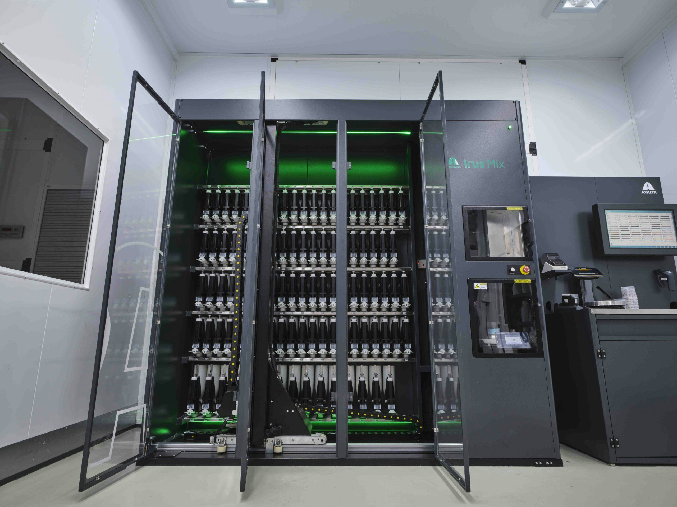 VIDEO | Axalta lanceert volautomatische Irus Mix mengmachine