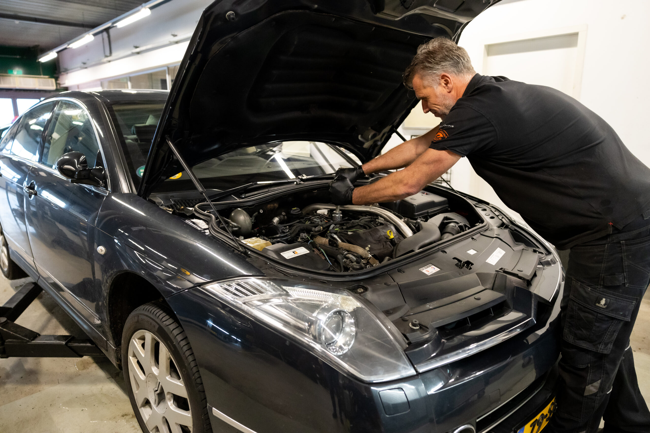 VIDEO | De werkplaats van Garage Johan Oldenhage