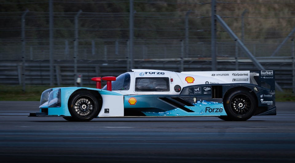 VIDEO | Raceauto op waterstof van Forze Hydrogen